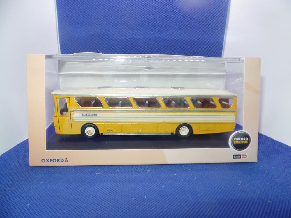 Oxford 76AMT004 AMT004 1/76 OO Scale Leyland Alexander M Type Coach ...