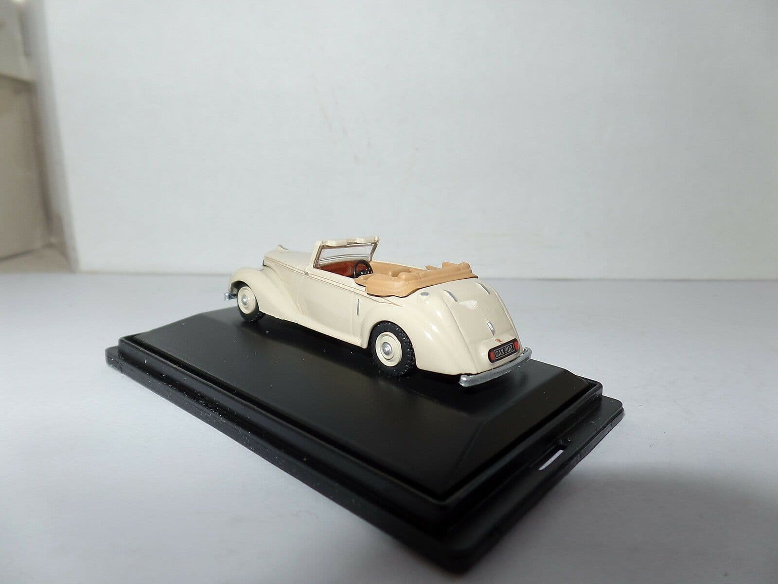 Oxford 76ASH001 ASH001 1/76 OO Scale Armstrong Siddeley Hurricane Fawn Open