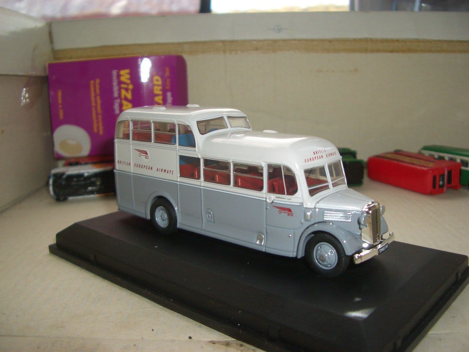 Oxford 76COM003 COM003 Commer Commando Bus Coach BEA British Airways