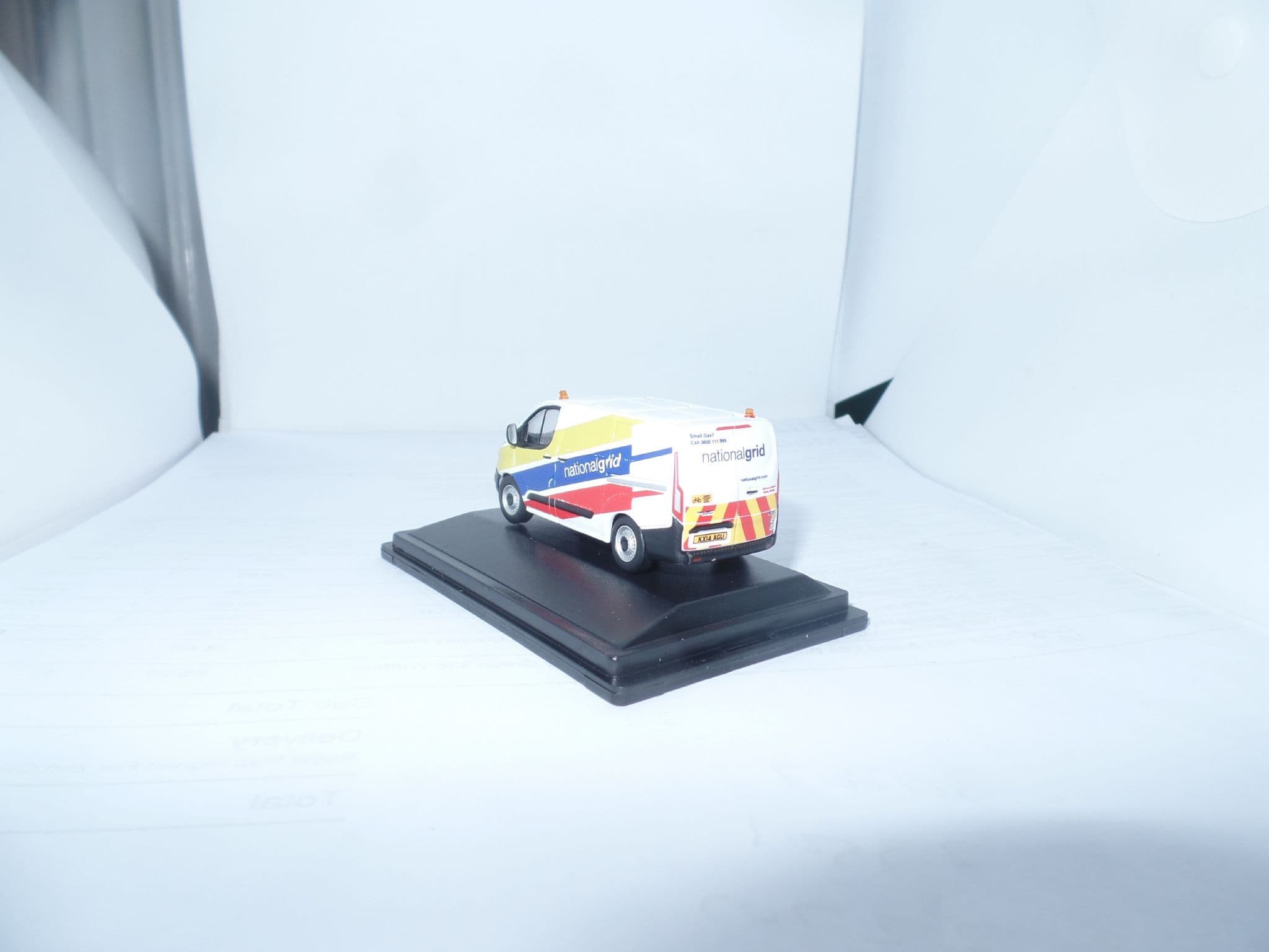 Oxford 76CUS004 CUS004 1/76 OO Scale Ford Transit Custom National Grid