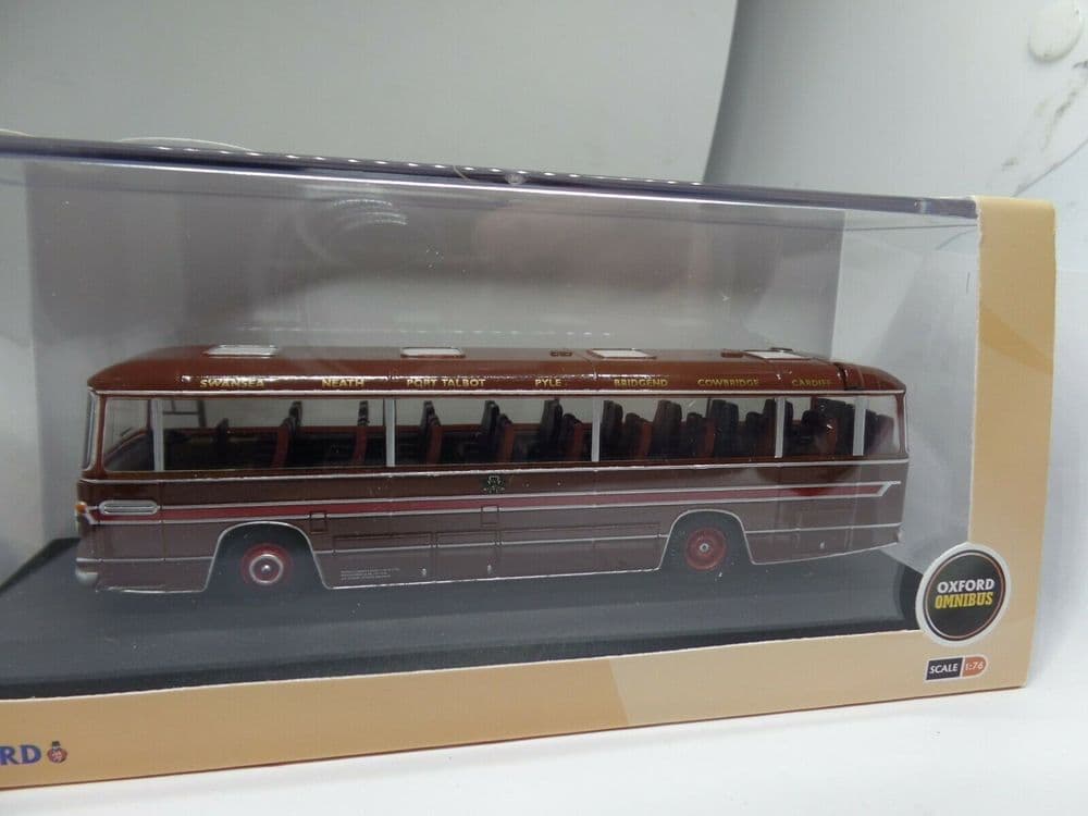 OXFORD 76DC003 DC003 1 76 OO Scale Duple Commander II Coach Neath and ...