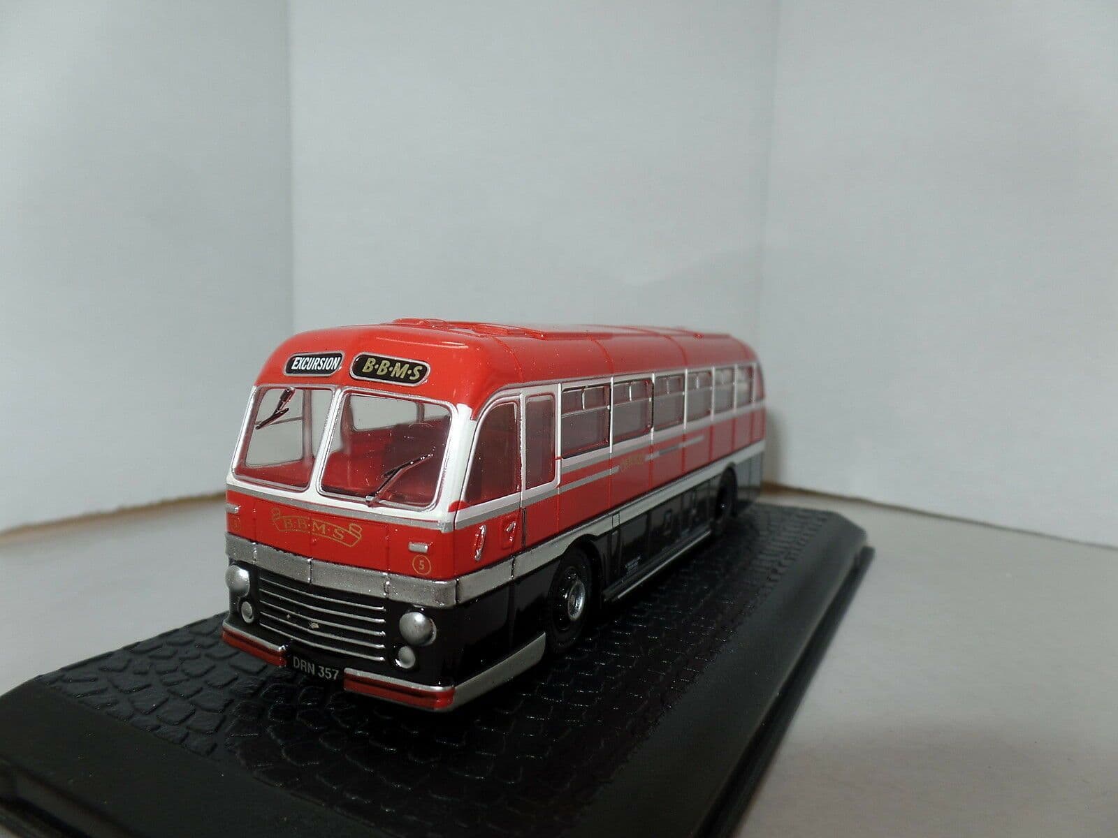 Oxford 76DR004 DR004 1/76 OO Scale Duple Roadmaster Coach Bamber Bridge ...