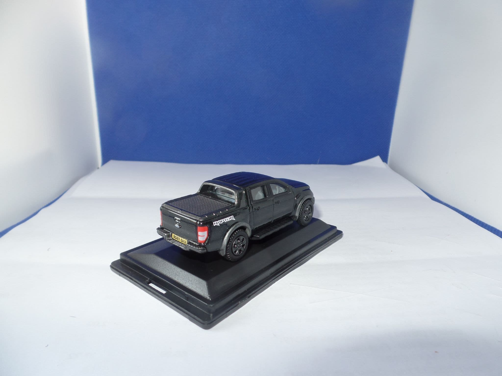 Oxford 76FR001 FR001 1/76 OO Scale Ford Ranger Raptor Agate Black Metallic
