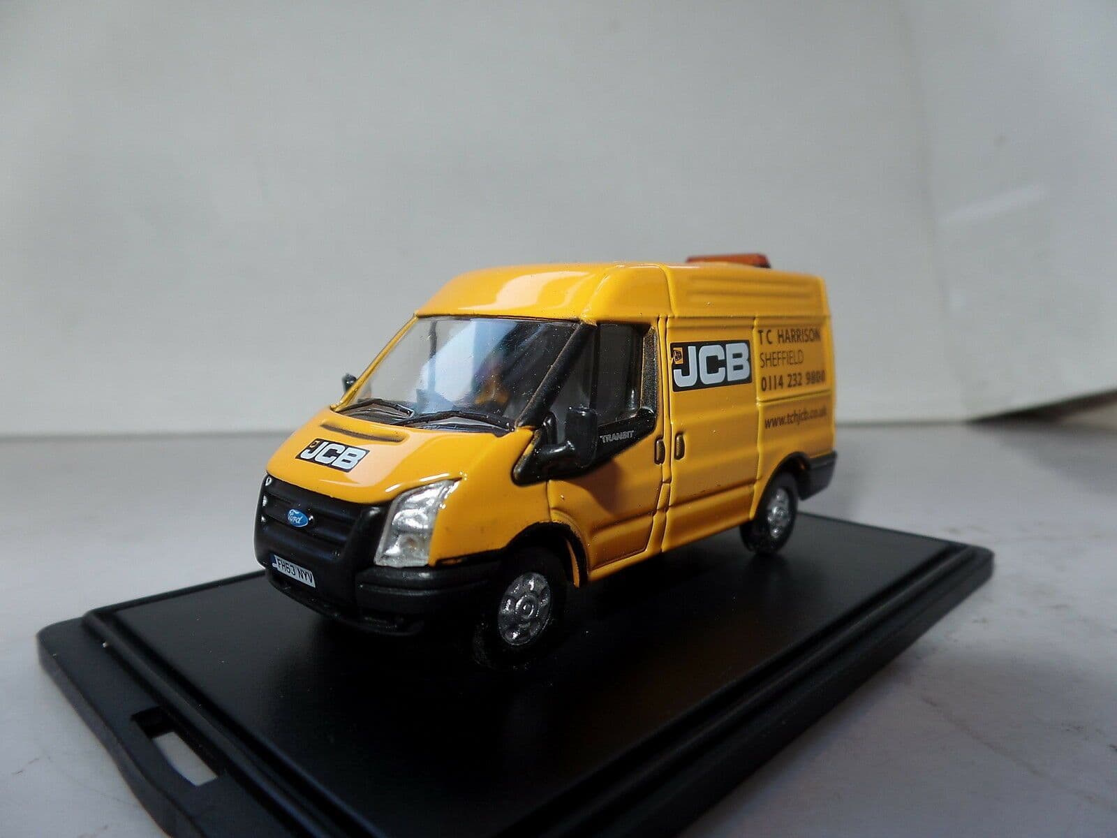 Oxford 76FT027 FT027 1/76 OO Scale Ford Transit SWB Med Van JCB T C ...