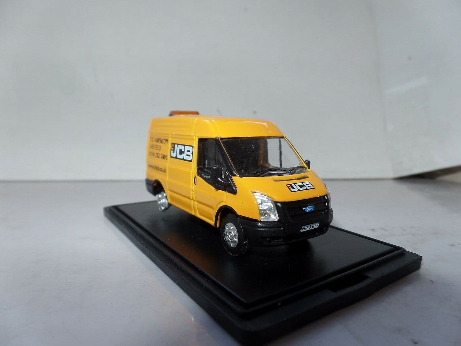 Oxford 76FT027 FT027 1/76 OO Scale Ford Transit SWB Med Van JCB T C ...