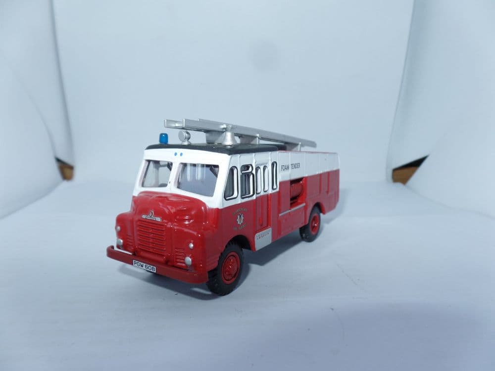 Oxford 76GG002 GG002 1/76 OO Scale Green Goddess Foam Fire Engine ...
