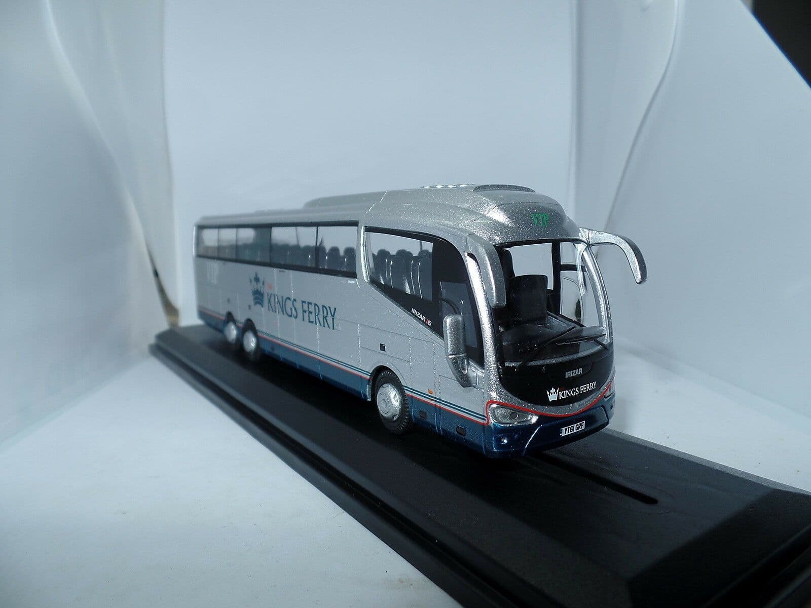 Oxford 76IR6003 IR6003 1/76 OO Scale Scania Irizar i6 Coach The Kings Ferry