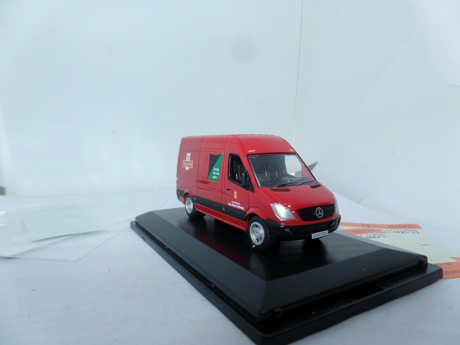 Oxford 76MSV003 MSV003 1/76 OO Scale Mercedes Sprinter Van Royal Mail Red