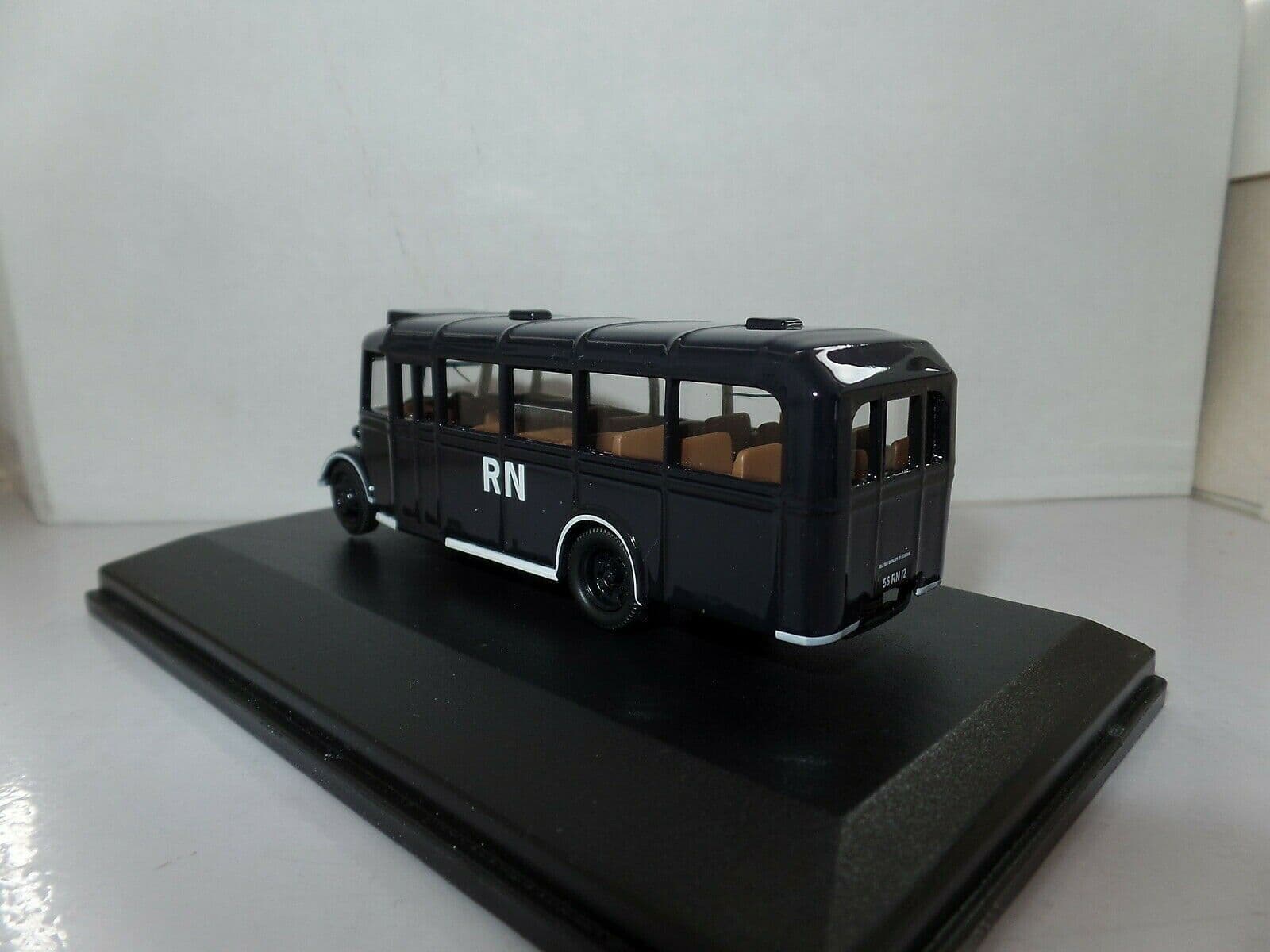 Oxford 76OWB001 OWB001 1/76 OO Scale Bedford OWB Bus Coach Royal Navy ...