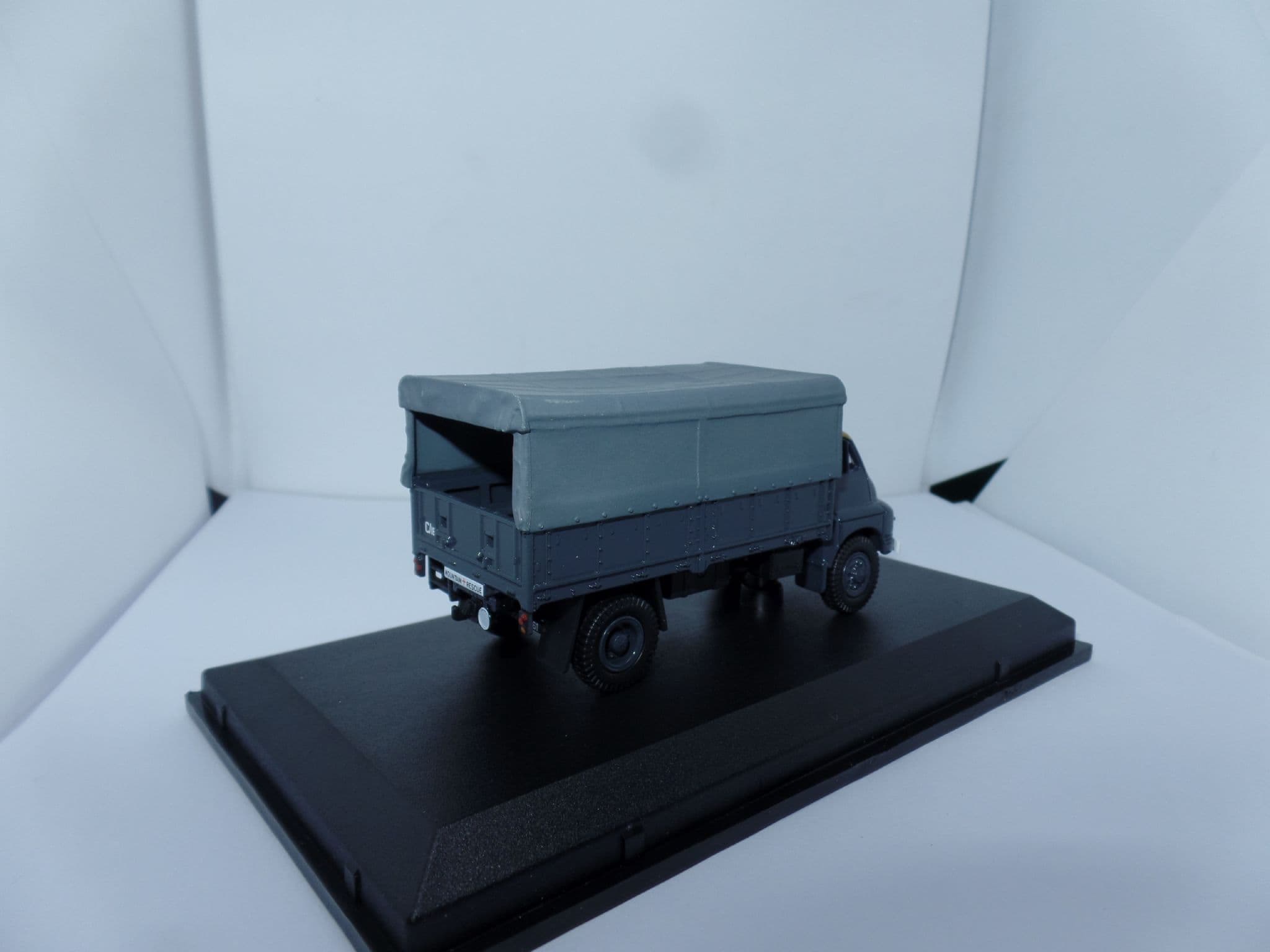 Oxford 76RL001 RL001 1/76 OO Scale Bedford RL RAF Kinloss Mountain Rescue