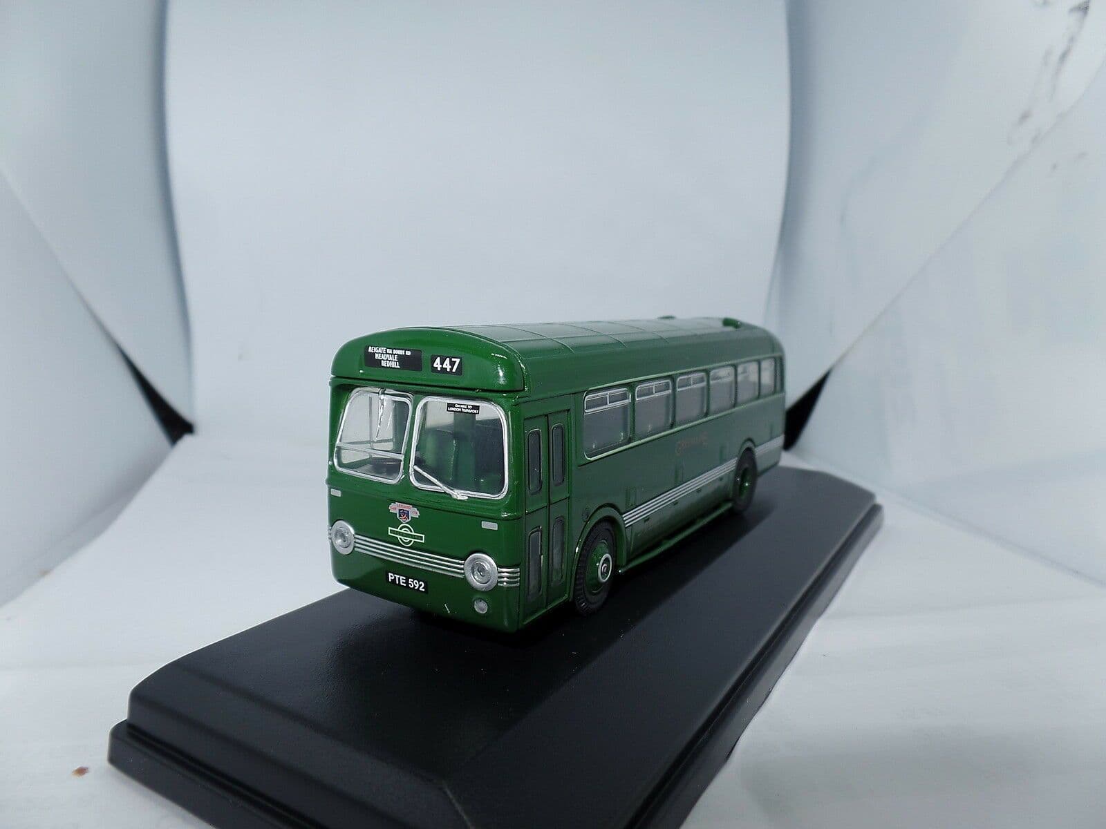 Oxford 76SB003 SB003 1/76 OO Leyland Tiger Cub SARO London Transport ...