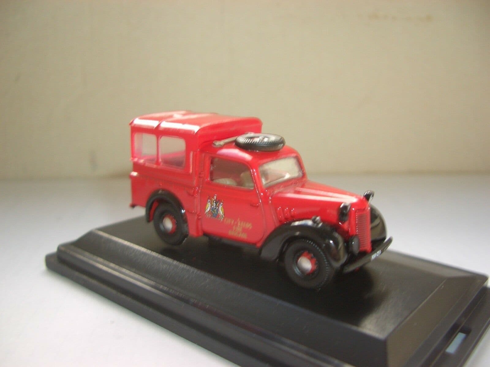 Oxford 76TIL006 TIL006 1/76 OO Austin Tilly Pick Up Tilt City Leeds ...