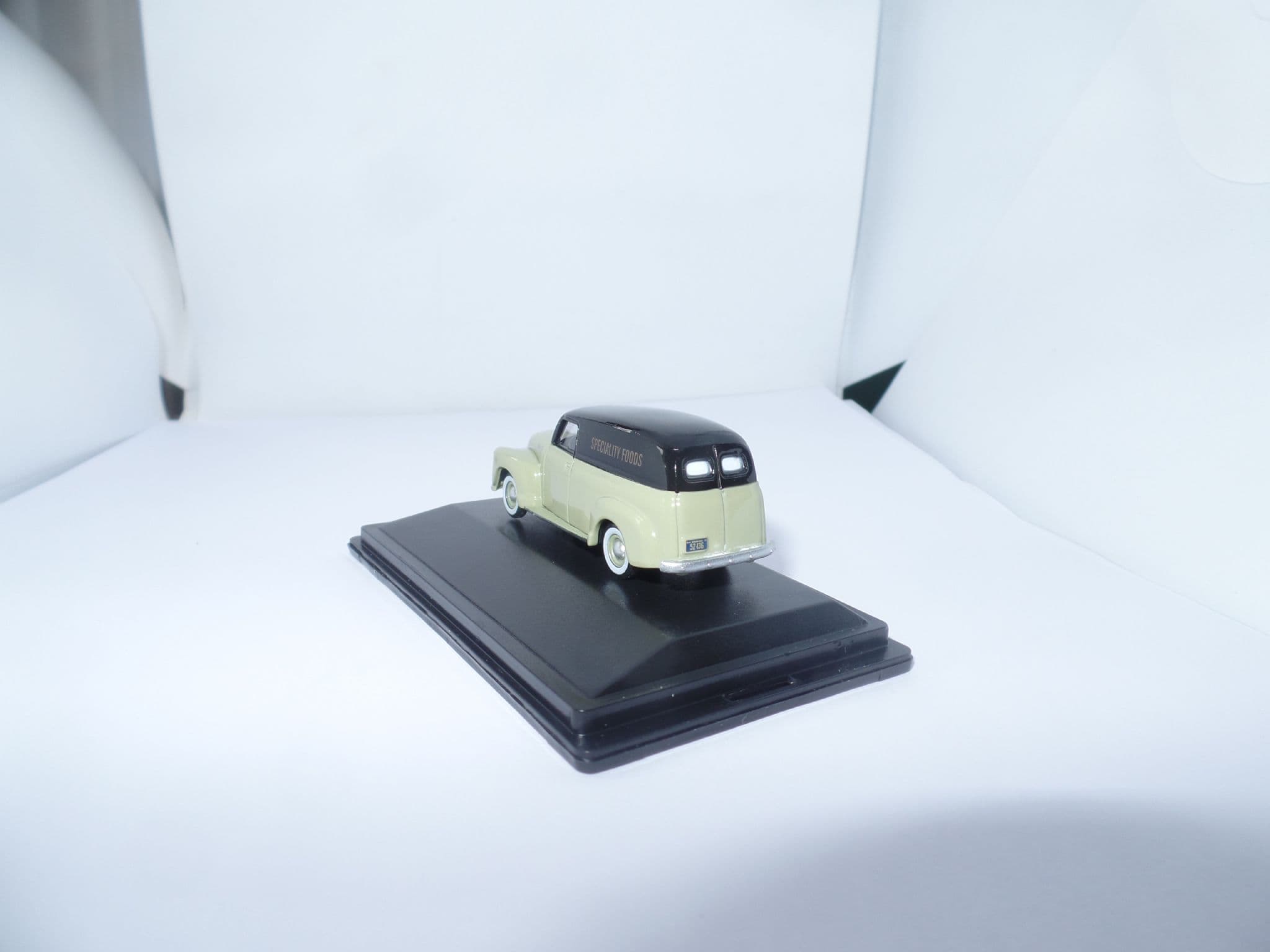 OXFORD 87CV50004 CV50004 1/87 HO Scale CHEVROLET PANEL VAN 1950 ...