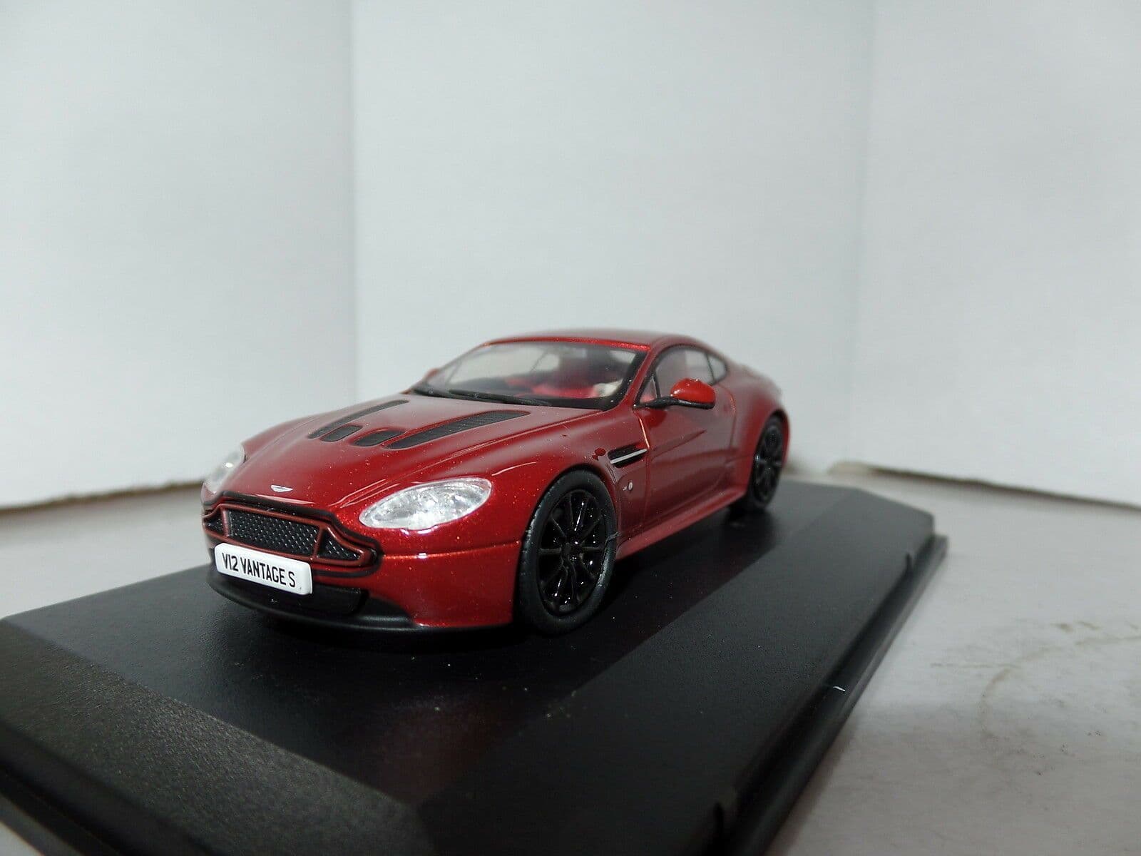 Oxford 43AMVT001 AMVT001 1/43 O Scale Aston Martin V12 Vantage S ...