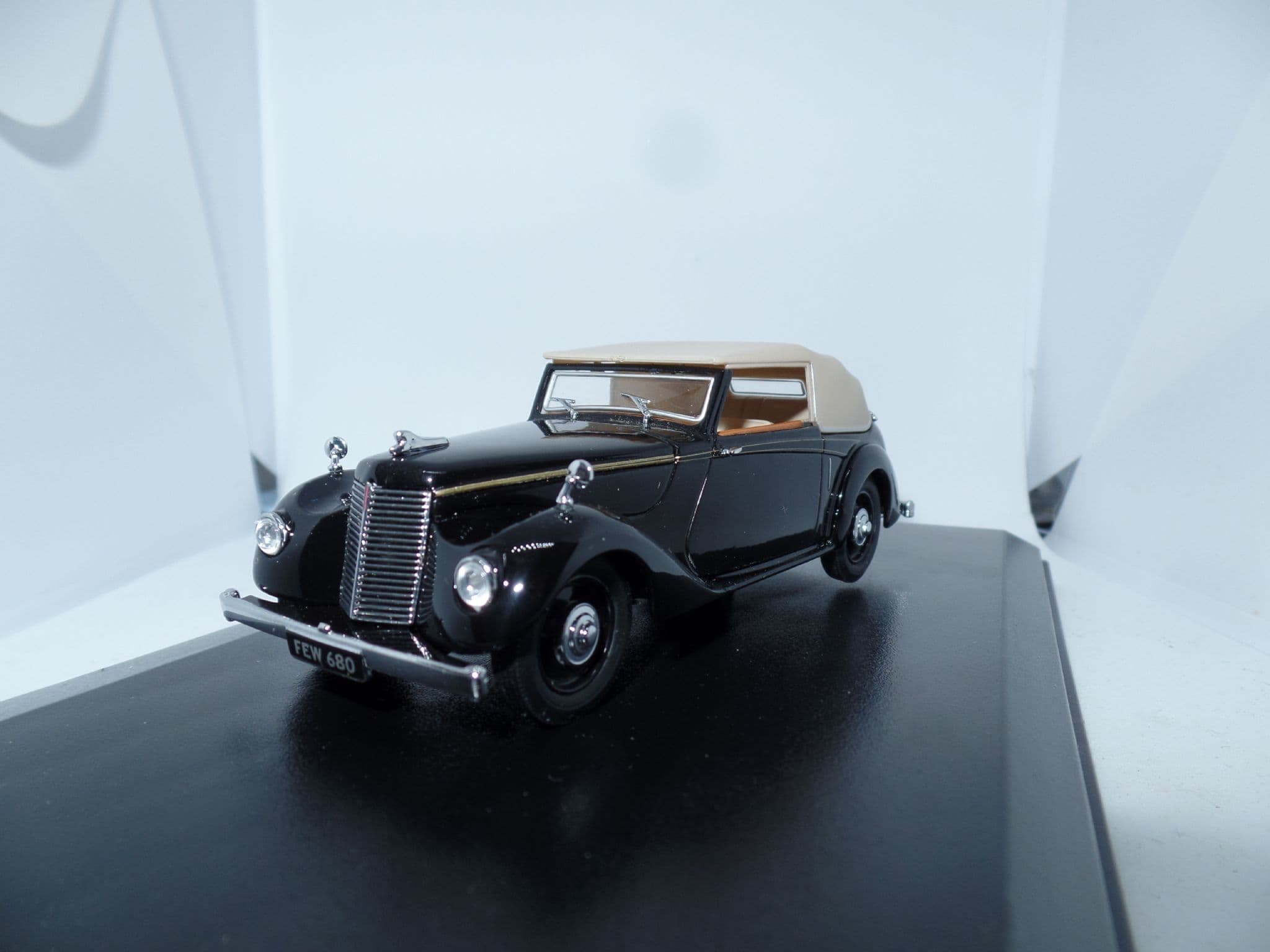 Oxford 43ASH004 ASH004 1/43 O Scale Armstrong Siddeley Hurricane Closed ...
