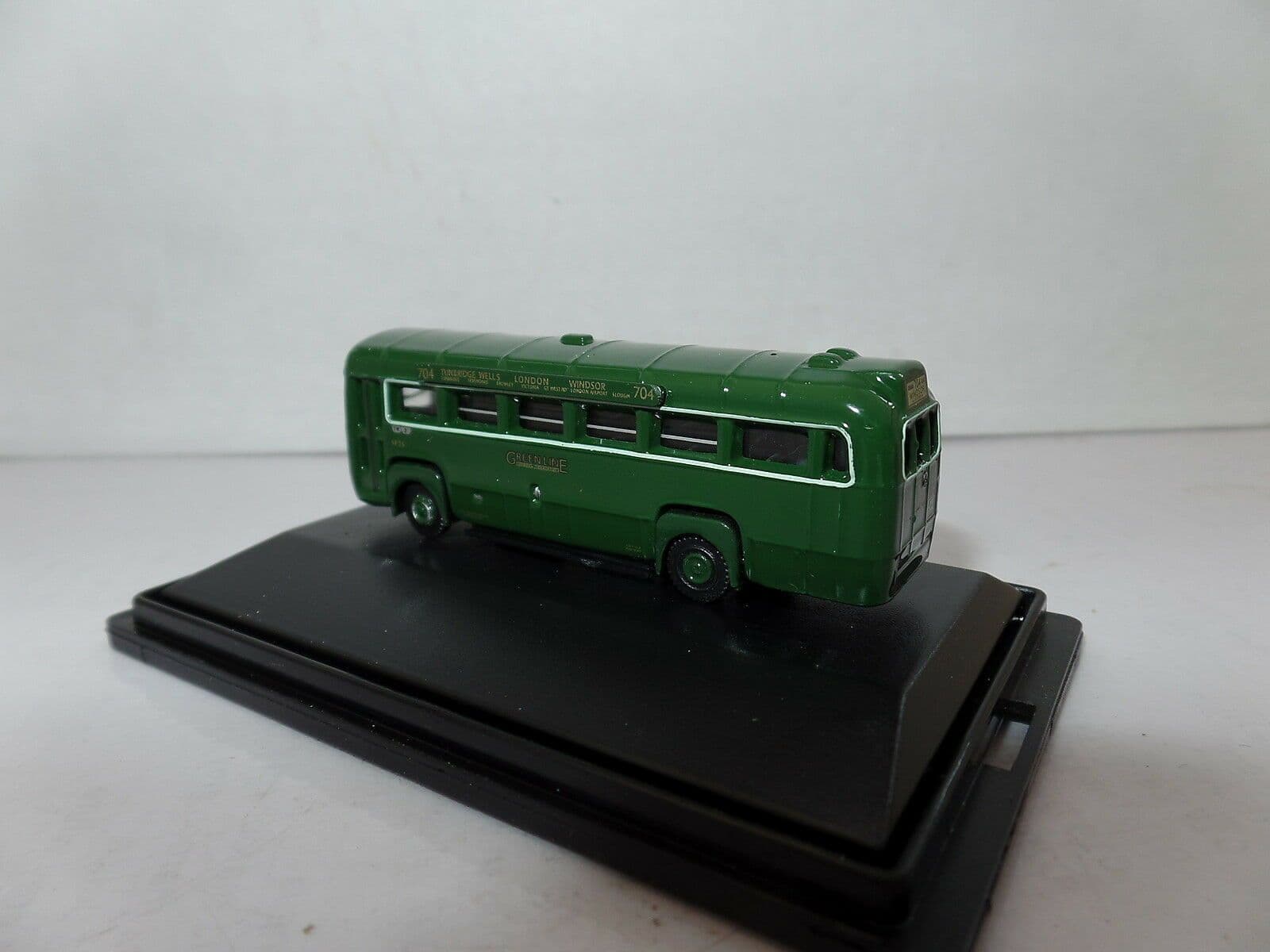 Oxford NRF001 N Gauge 1/148 Scale AEC RF Bus Coach London Greenline 704 ...