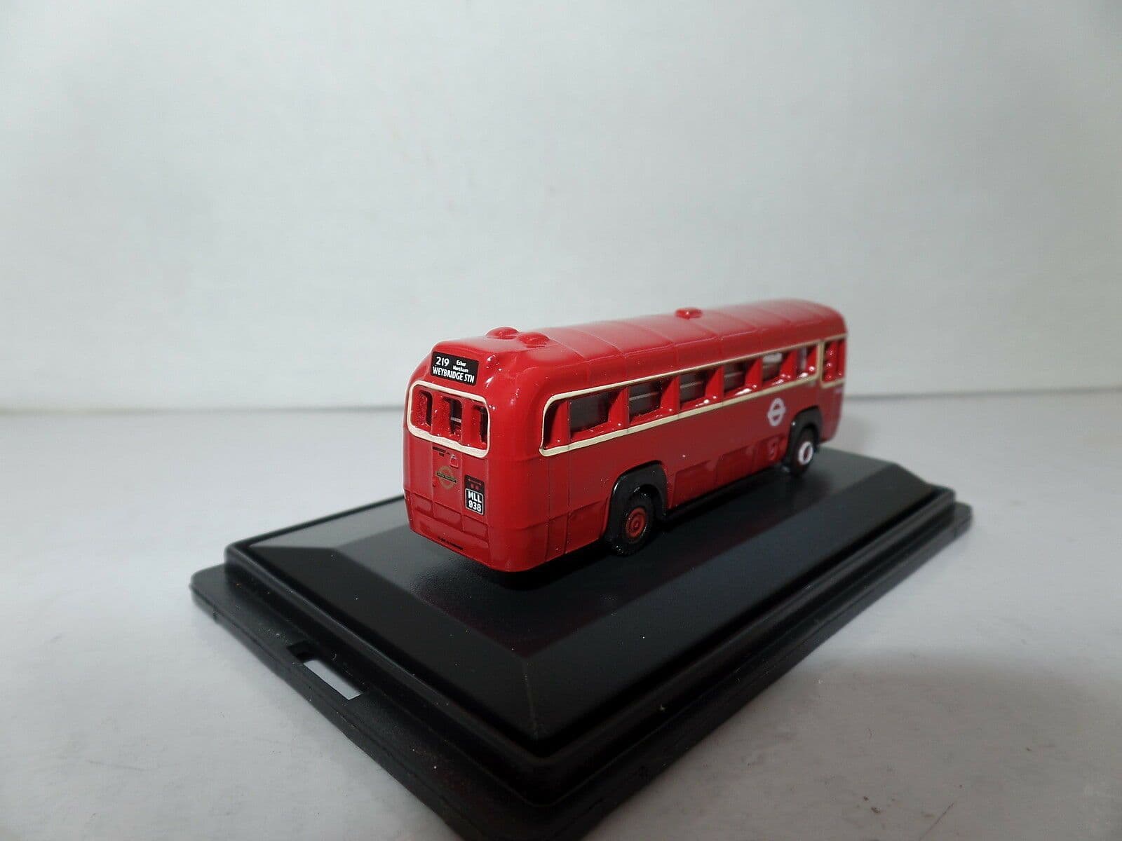 Oxford NRF006 N Gauge 1/148 Scale AEC RF Bus London Transport Roundel ...