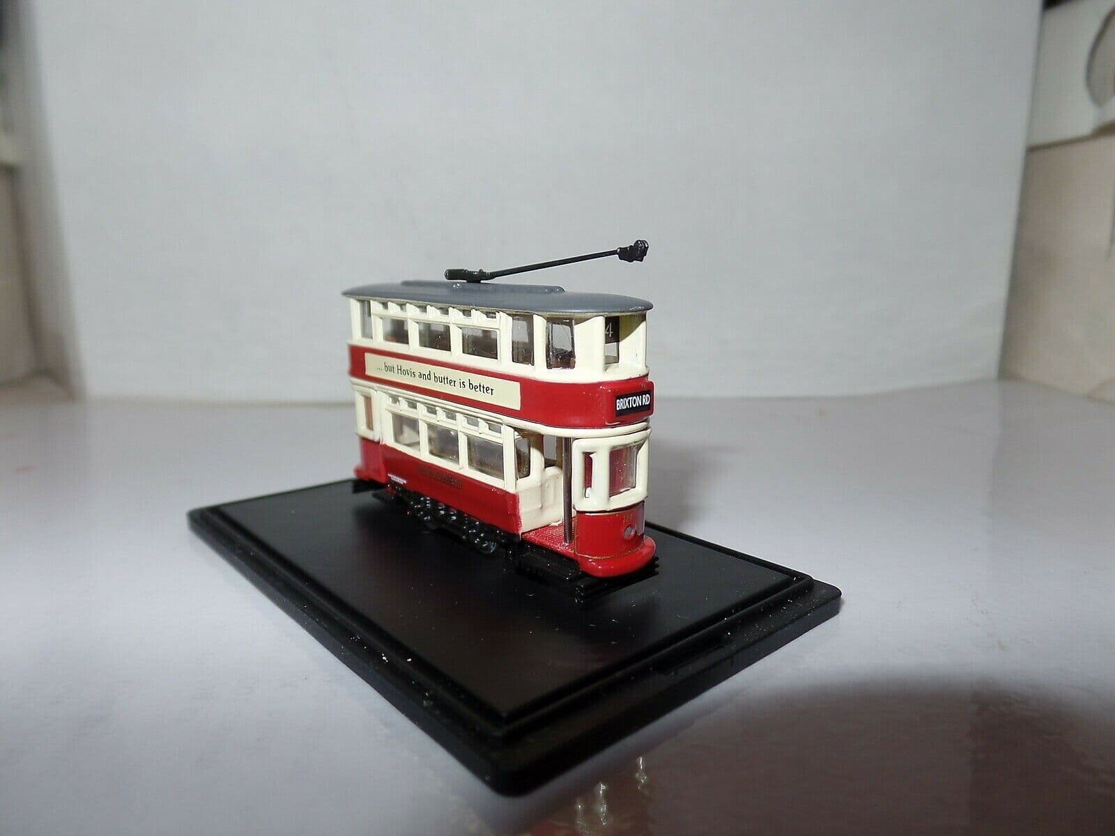 Oxford NTR001 N Gauge 1/148 Scale Tram London Transport