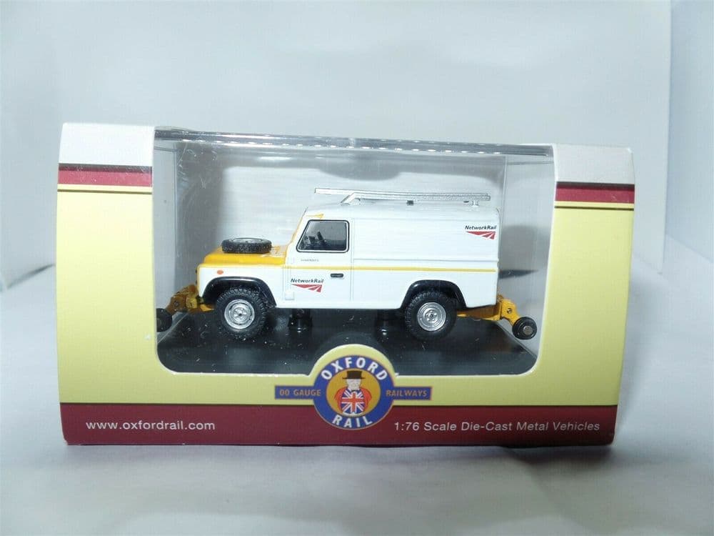 Oxford Rail 76ROR002B ROR002B 1/76 OO Scale Land Rover Defender Road ...