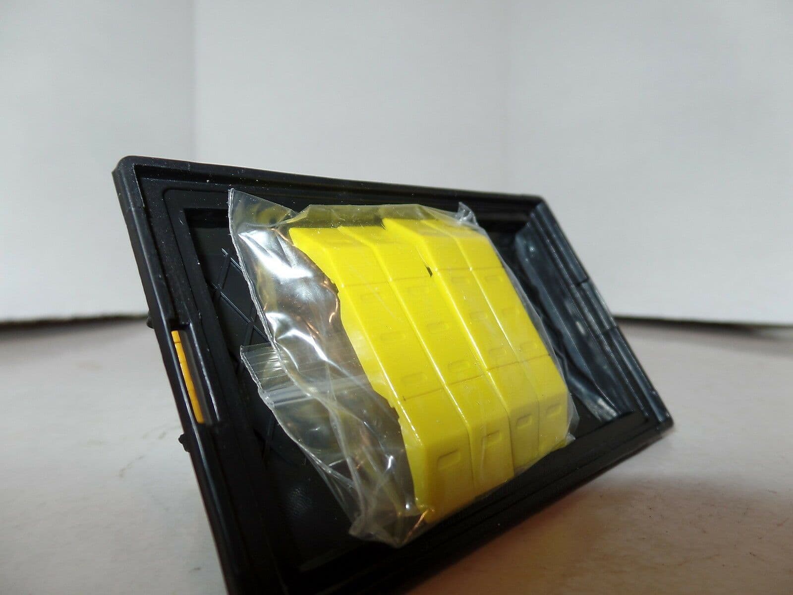 Oxford Rail 76ROR004 ROR004 1/76 OO Scale Land Rover Defender Aquarius ...