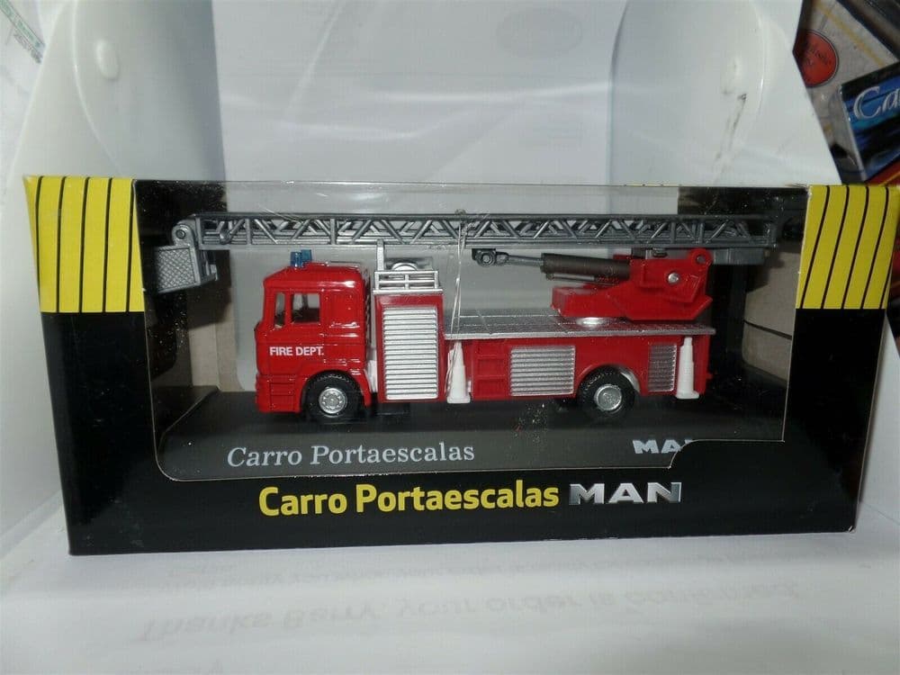 Sol 90 FJ03 1/72 Scale MAN F2000 Ladder Fire Engine