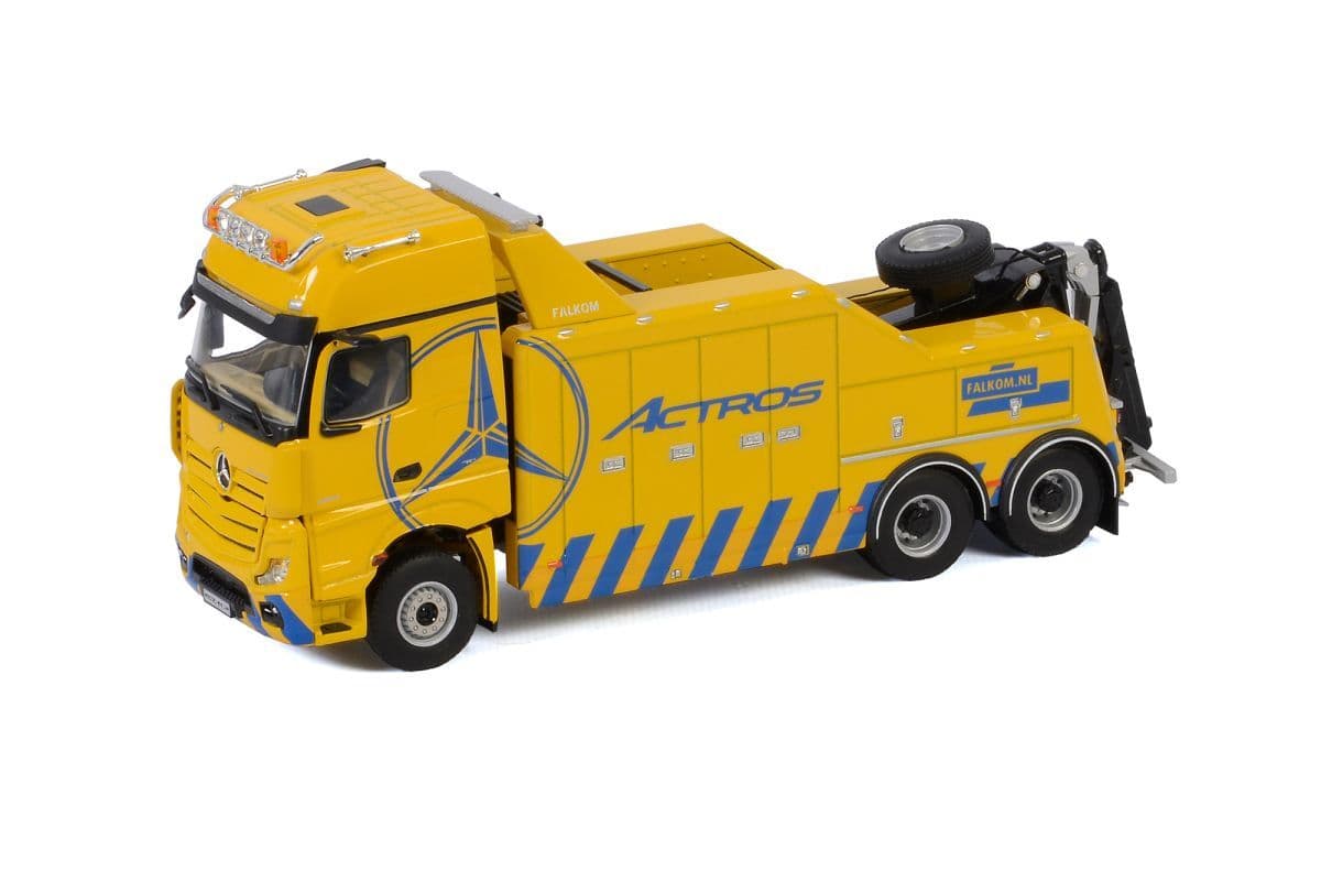 WSI Premium Line Mercedes Benz Actros MP5 Giga Space 3 Axle Falkom Wrecker