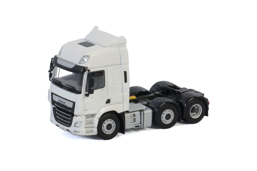 WSI White Line DAF CF Space Cab MY2017 6X2