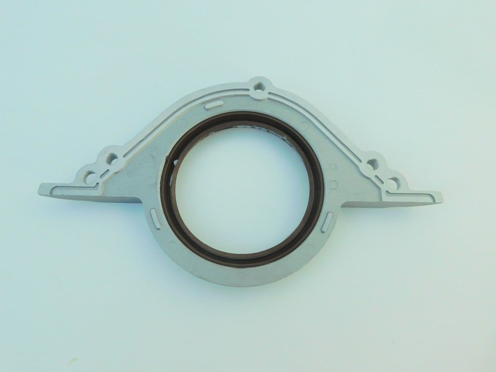 NISSAN ELGRAND E51 2 5i V6 REAR ASSEMBLY CRANKSHAFT OIL SEAL