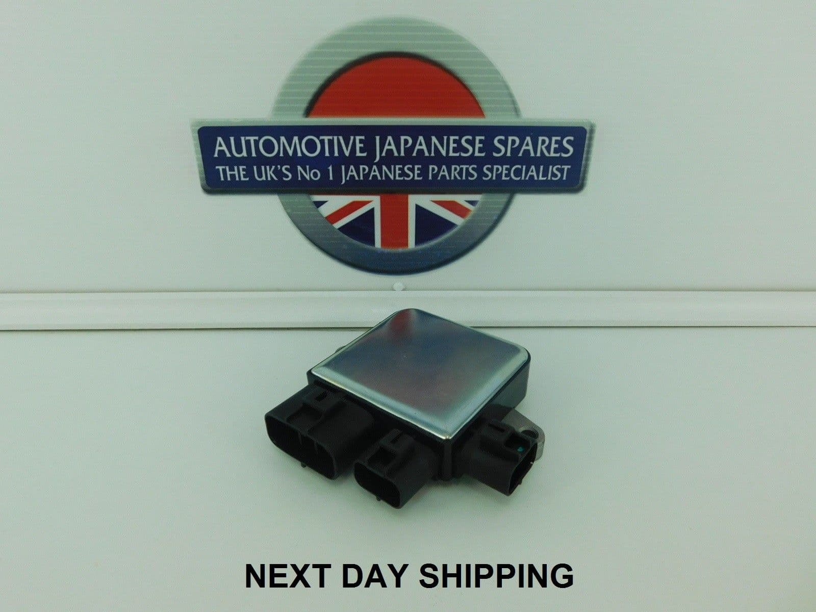 NISSAN ELGRAND E51 GATES FAN CONTROL MODULE