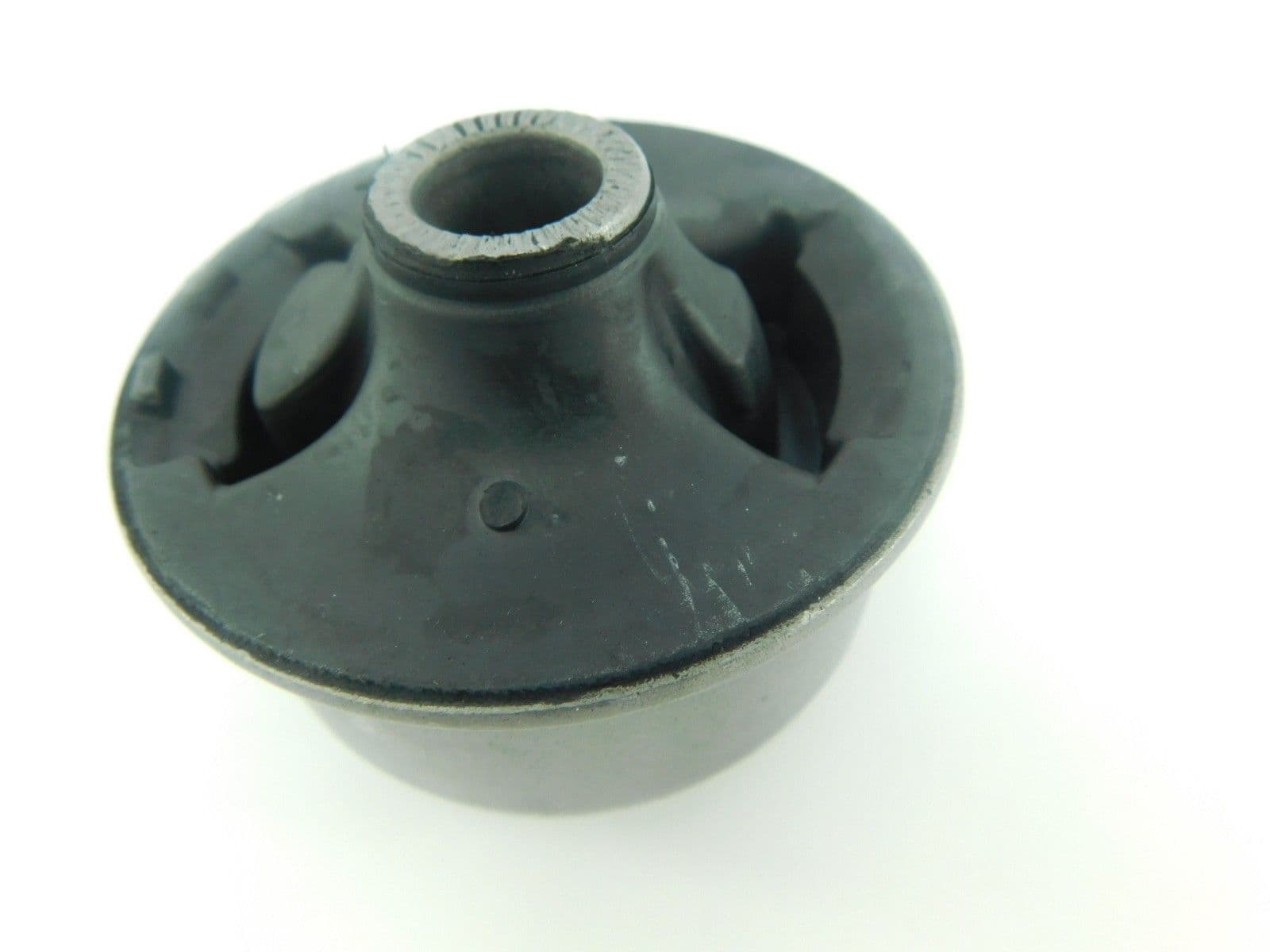 TOYOTA NOAH/VOXY FRONT SUSPENSION ARM REAR BUSH