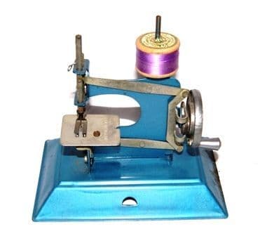87 Little Betty Toy Sewing Machine