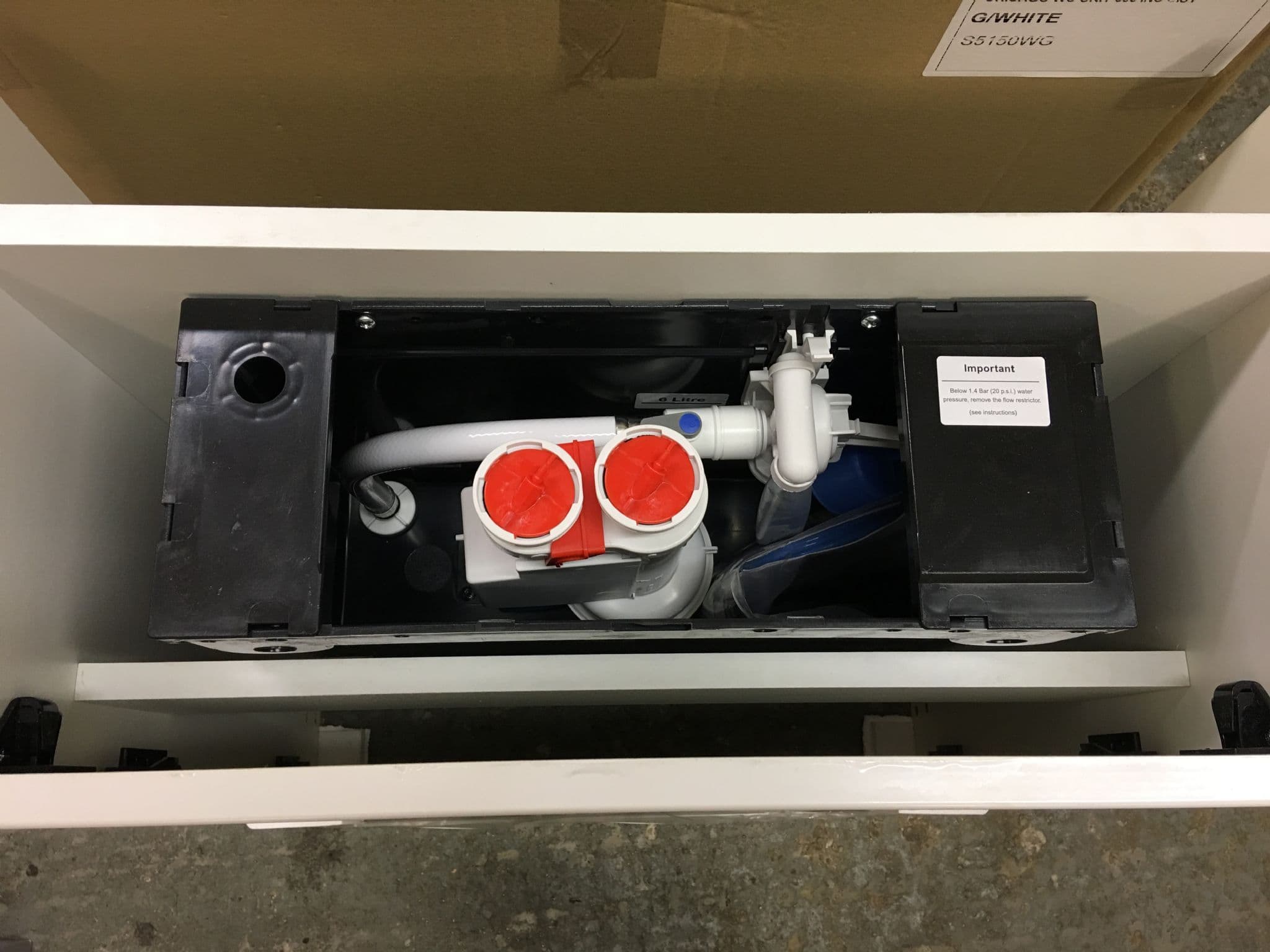 Armitage Shanks Chicago WC Unit 600 x 655 x 305mm Plinth Cistern ...