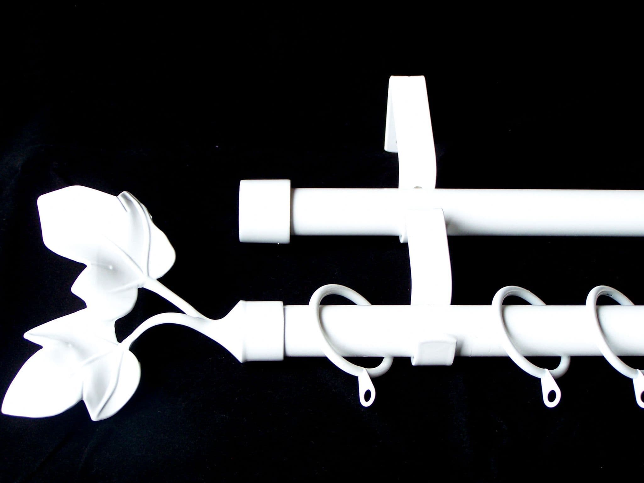19/19mm Double Layer Gloss White Curtain Pole Twin Leaf Finials