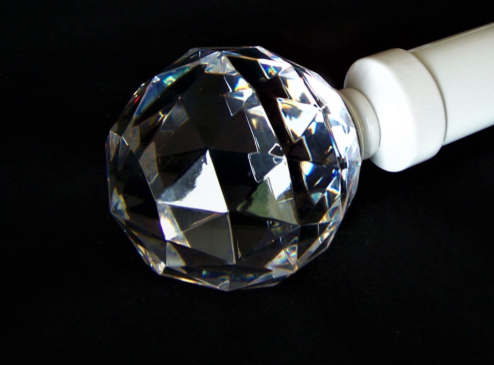 35mm Gloss White Eyelet Curtain Pole Crystal Ball Finials