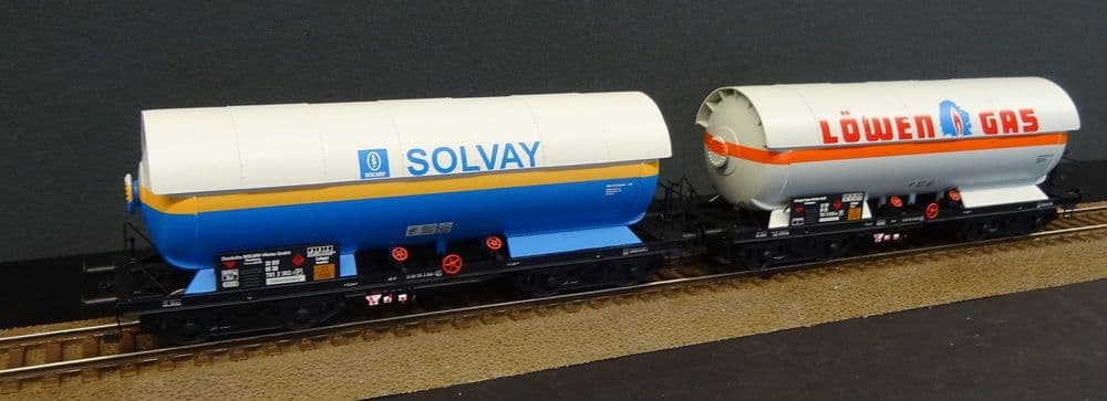ESU 36538 Set of 2 Gas Tank Wagons