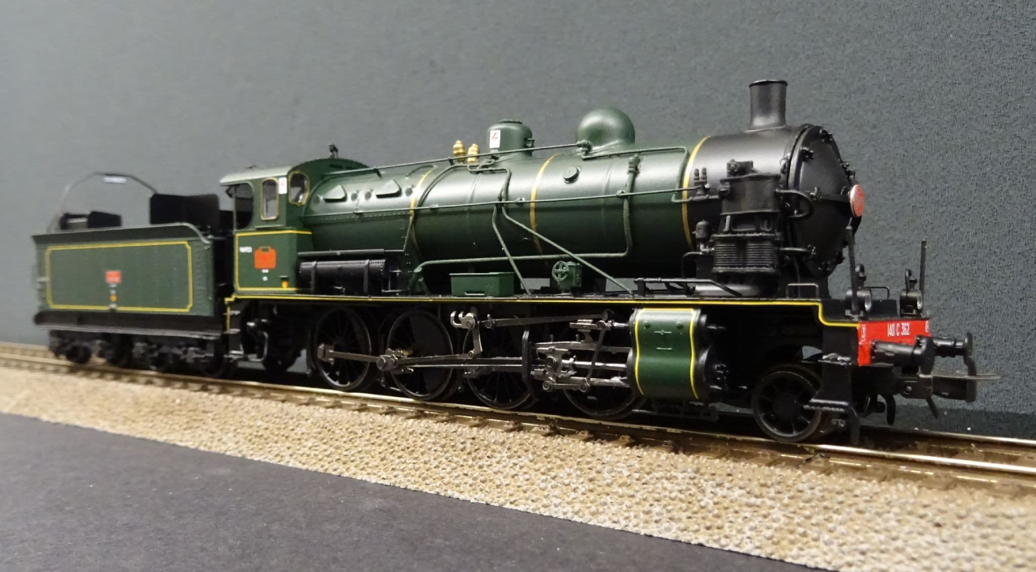 Jouef HJ2407 SNCF 140C Steam Locomotive