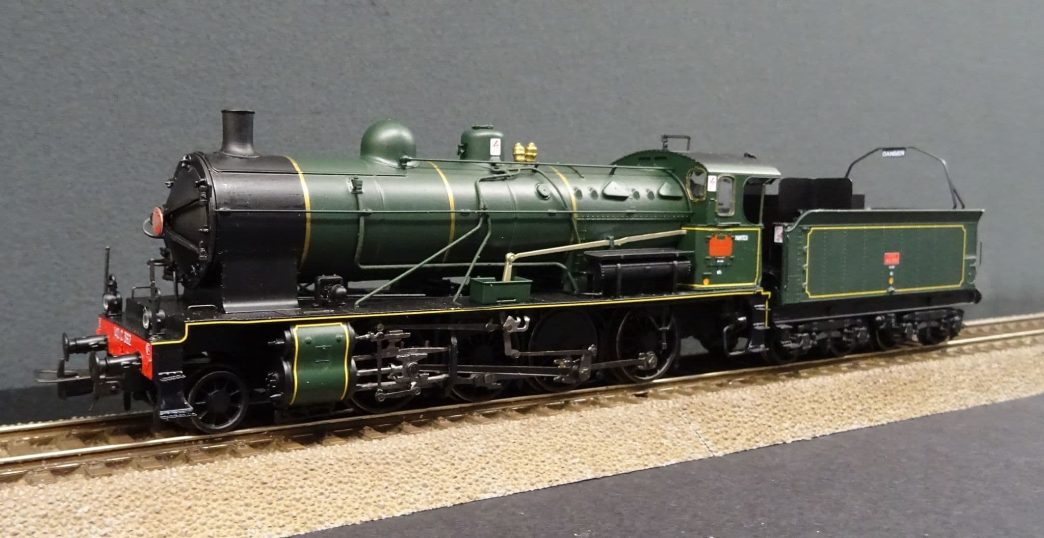 Jouef HJ2407 SNCF 140C Steam Locomotive