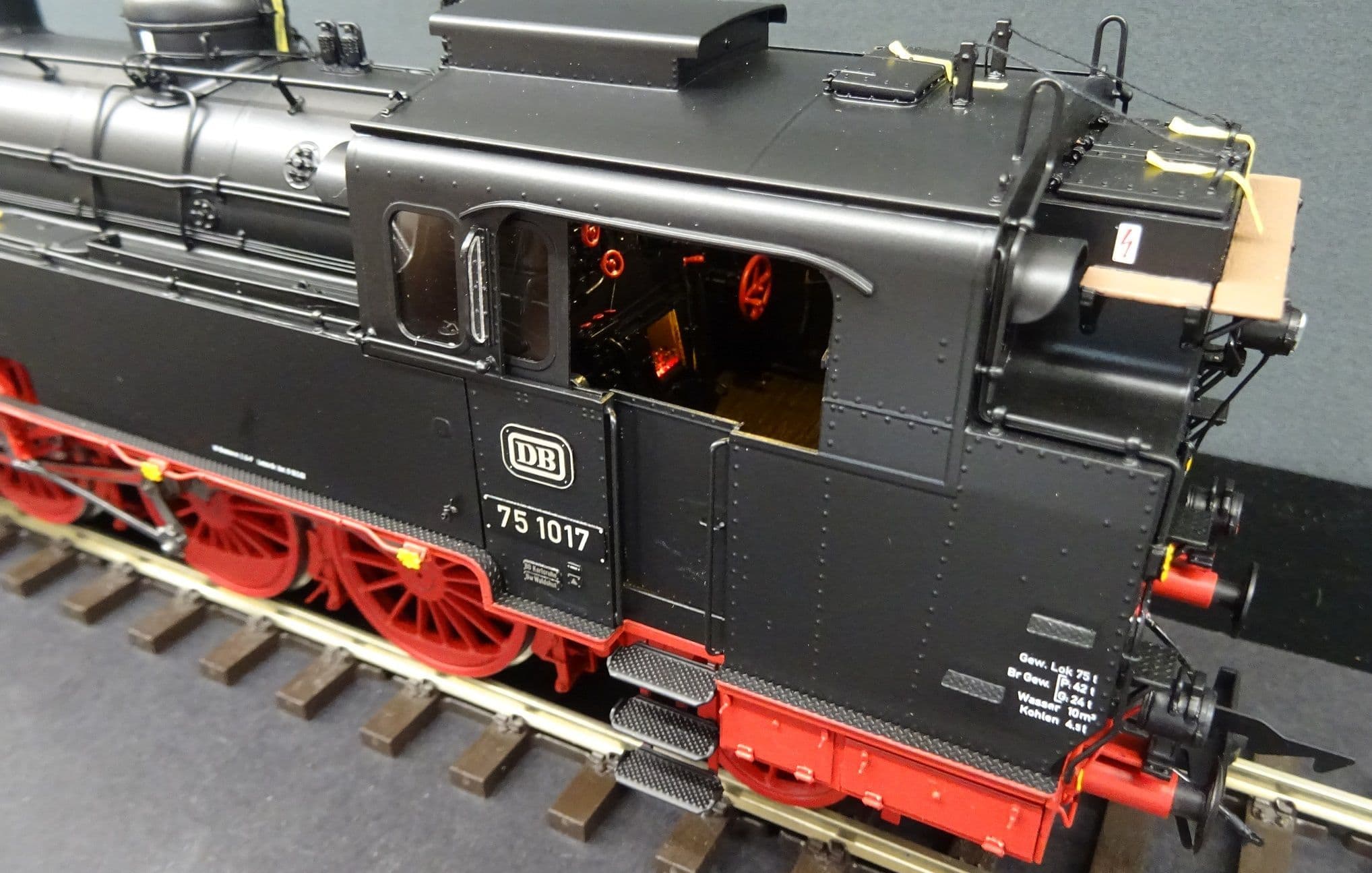 KM-1 167506 DB Br75 11 Steam Locomotive