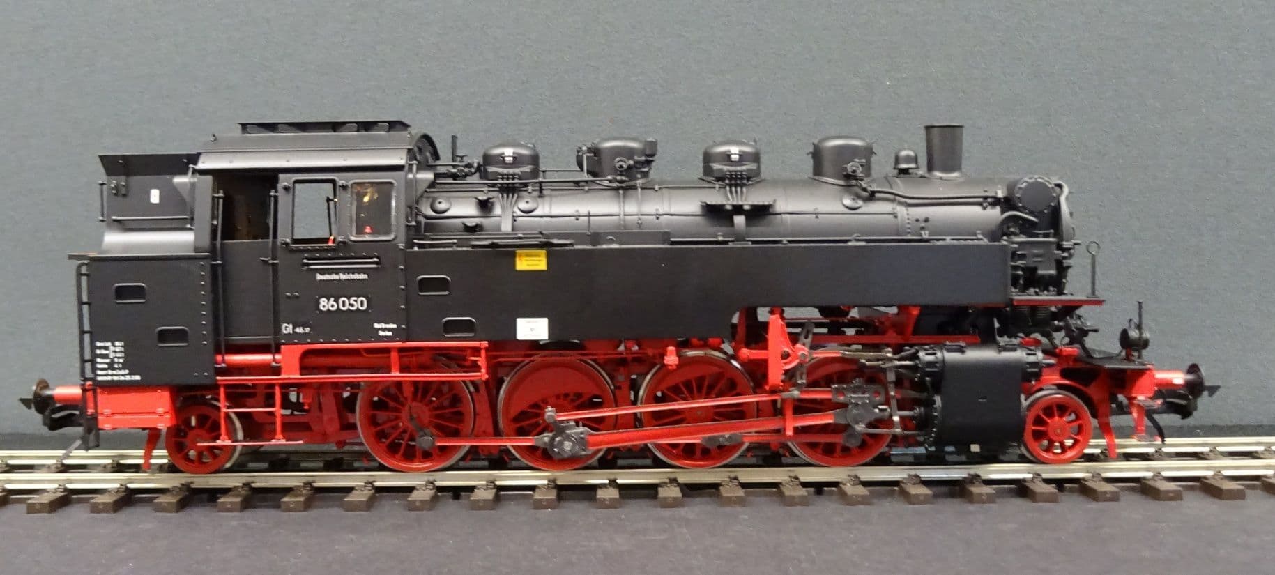 Lenz 40286-13 DR Br86 Steam Locomotive