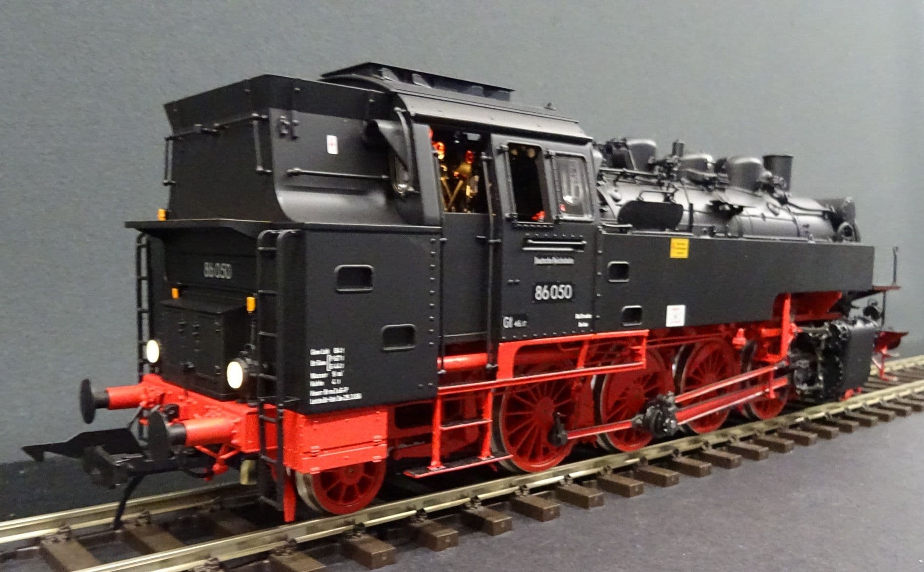 Lenz 40286-13 DR Br86 Steam Locomotive