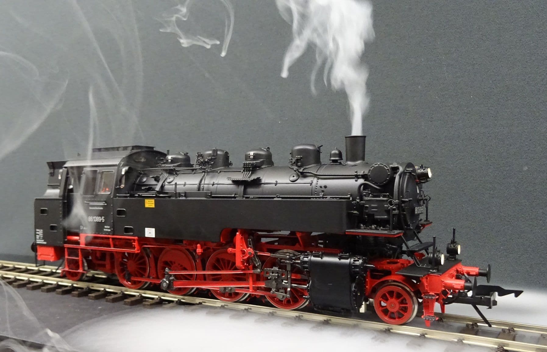 Lenz 40286-21 DR Br86 Steam Locomotive
