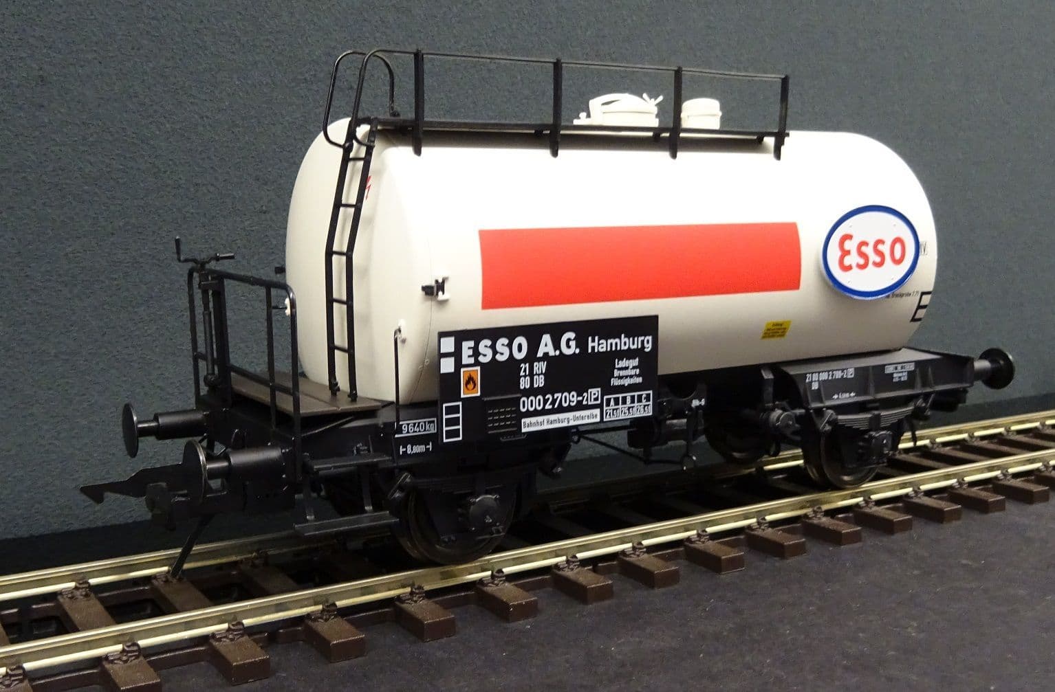 Lenz 42318-02 DB Tank wagon ESSO
