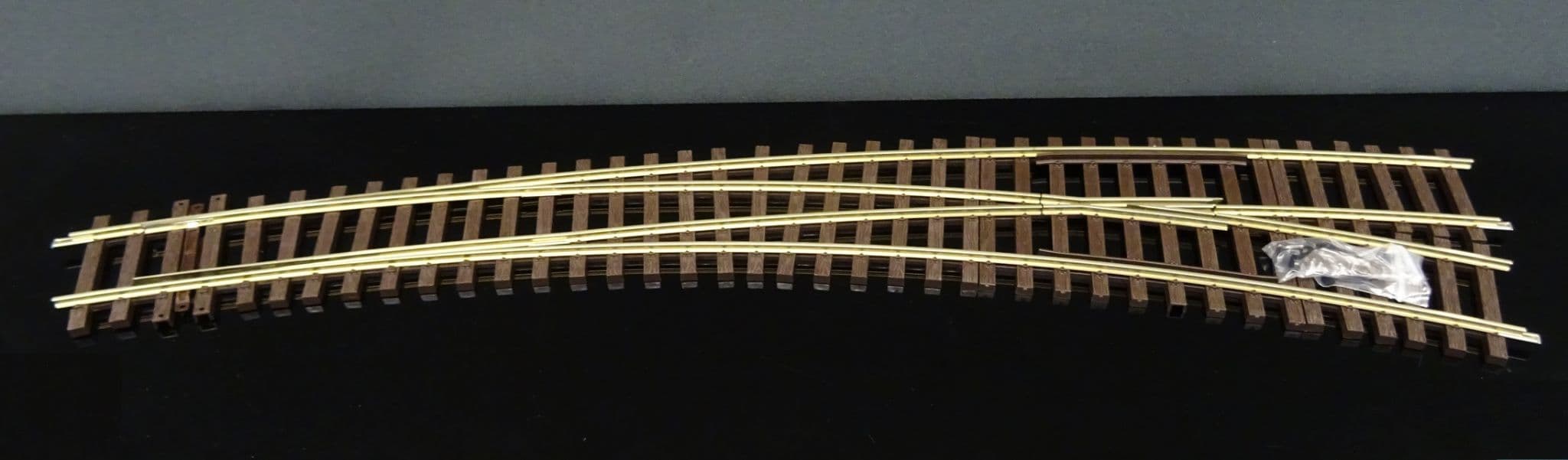 Lenz 45035 Manual Curved Turnout R/H