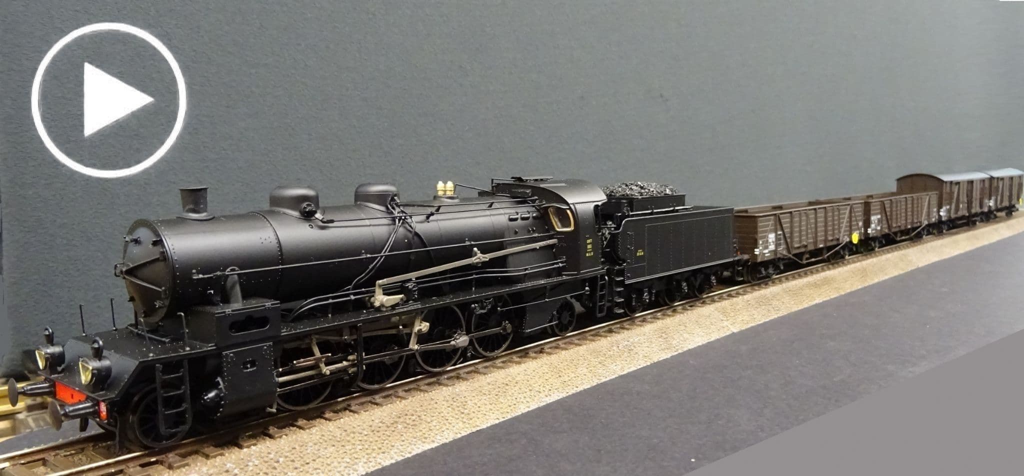 REE MB-156T SNCF 141A train pack