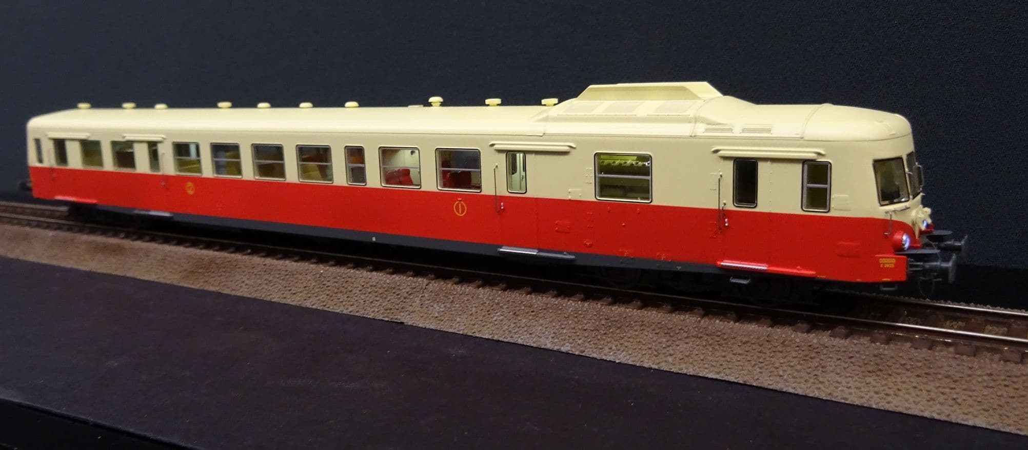 REE MB-162S SNCF Autorail X-2825 Era III DCC Sound