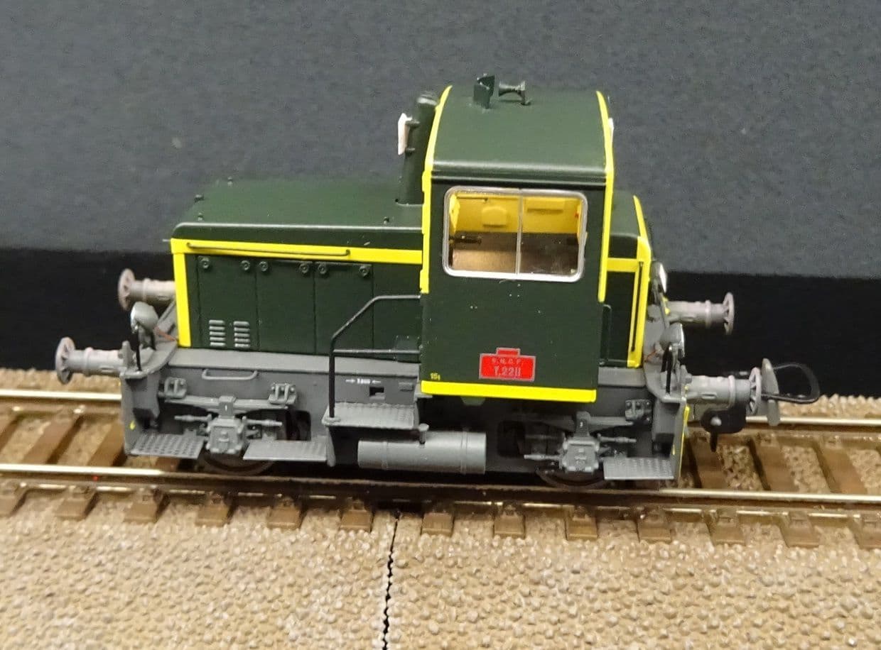 REE MB-225S SNCF Y2211 DCC sound