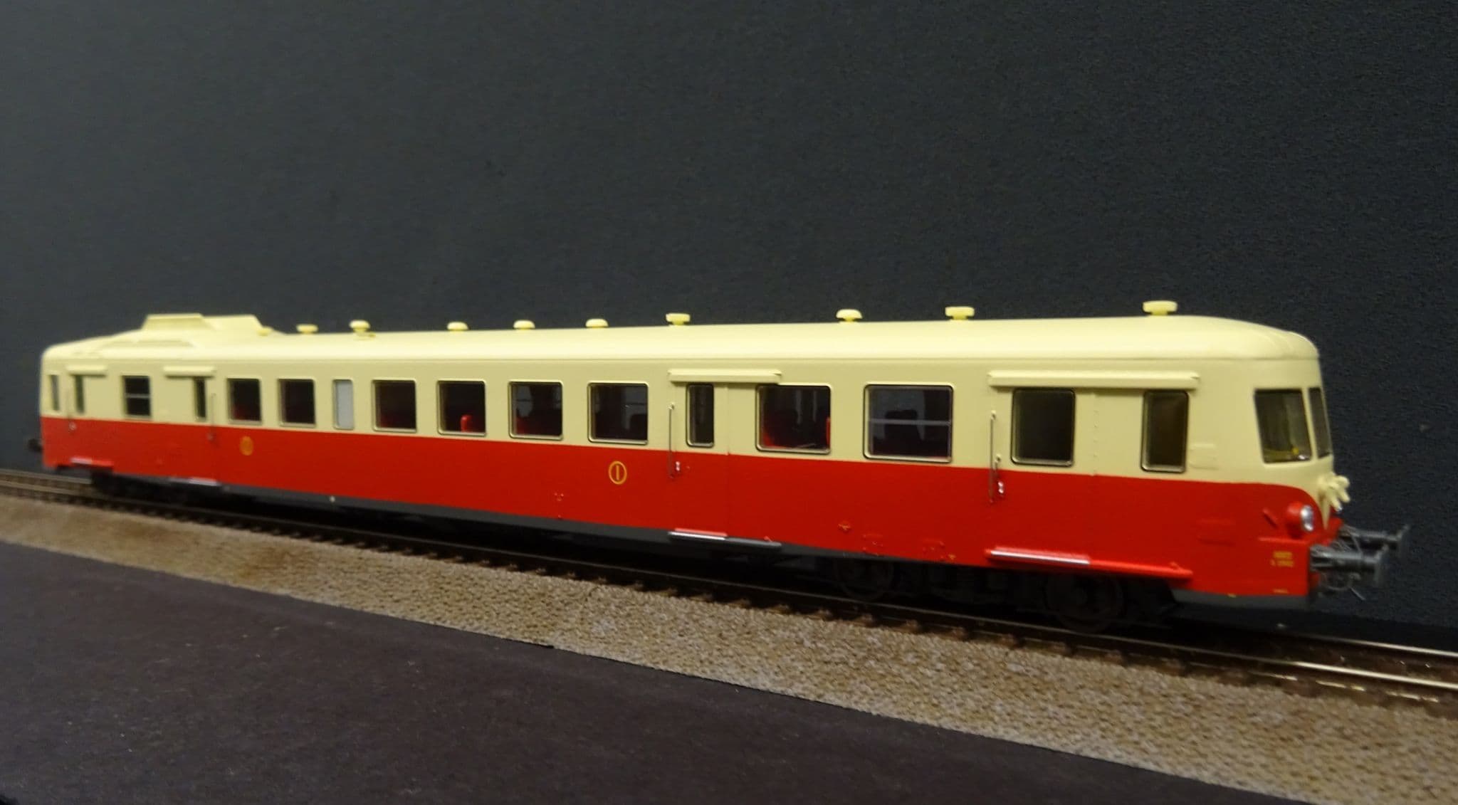 REE MB-227 SNCF Autorail X-2902 Era III