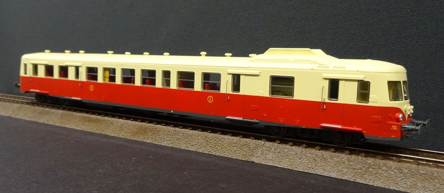 REE MB-227 SNCF Autorail X-2902 Era III