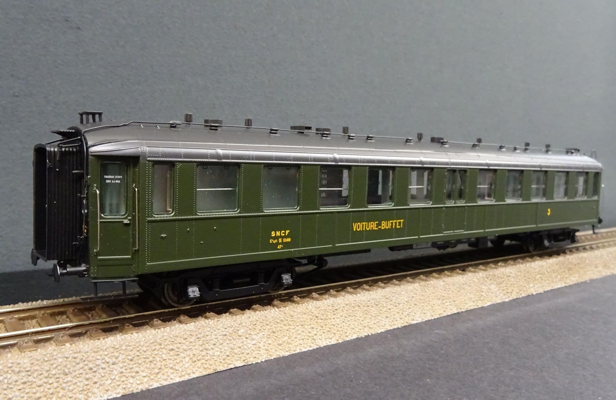 REE VB-370 SNCF Bacalan Coach