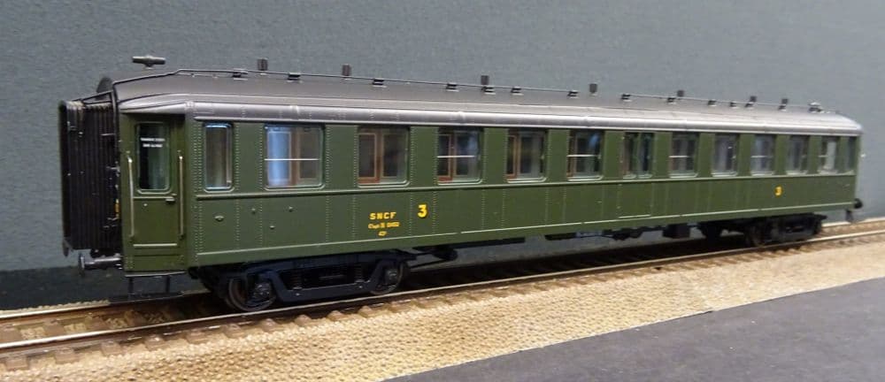 REE VB-379 SNCF OCEM RA Coach
